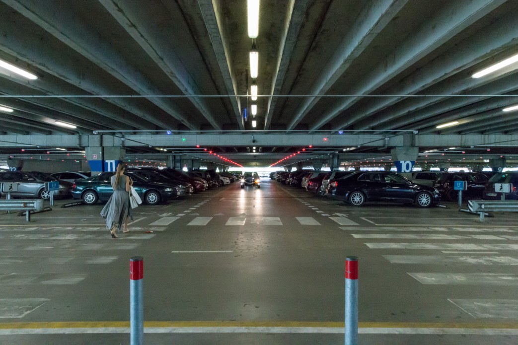 Learning about parking safety equipment - Northernferrarihire